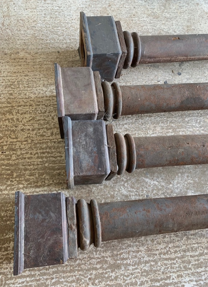 4 iron columns